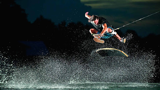 Wakeskating - International Water Sports Federation